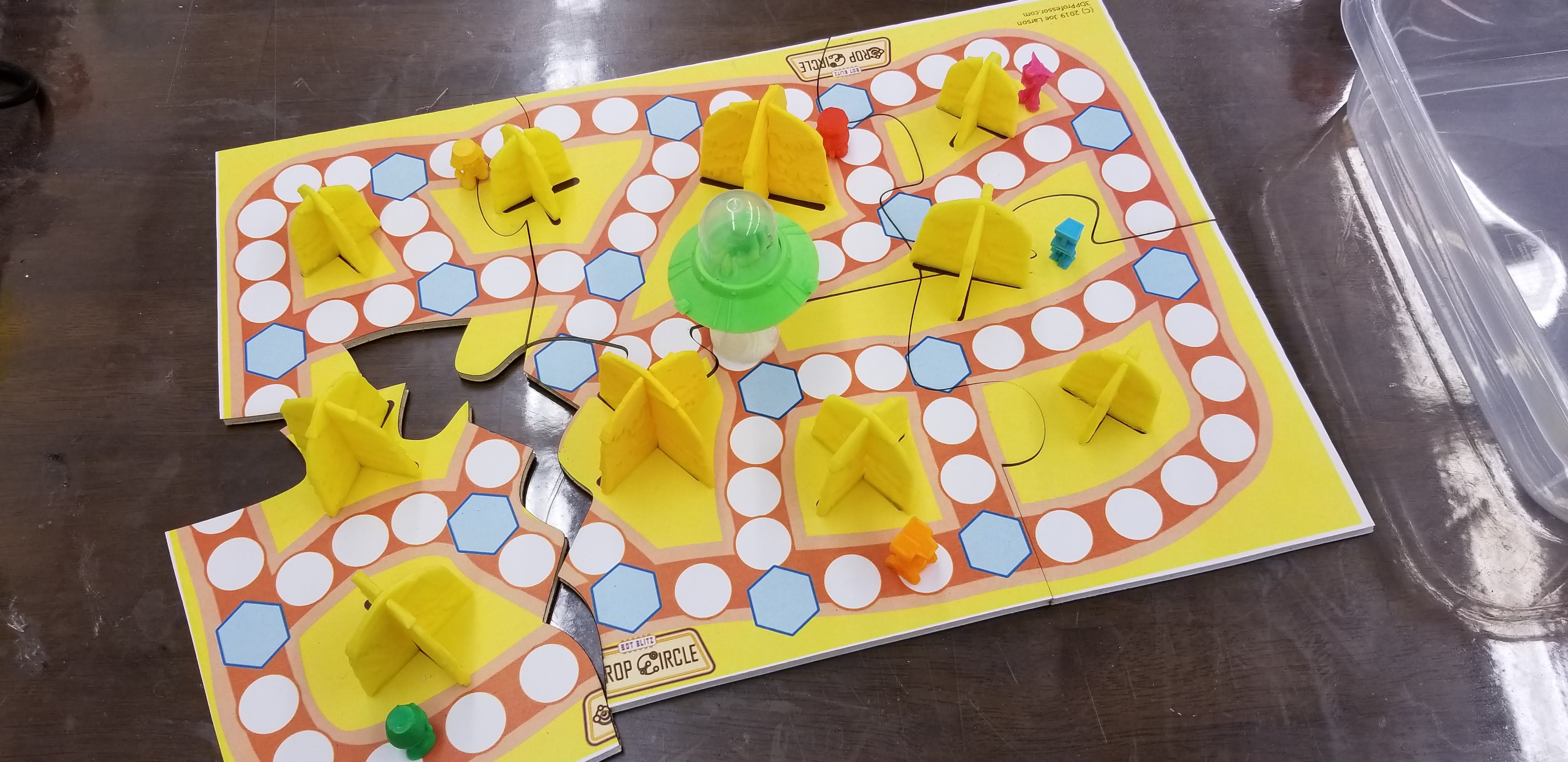 Bot Blitz Crop Circle - 3D Printed Board Game (FREE!) - 3D Printing ...
